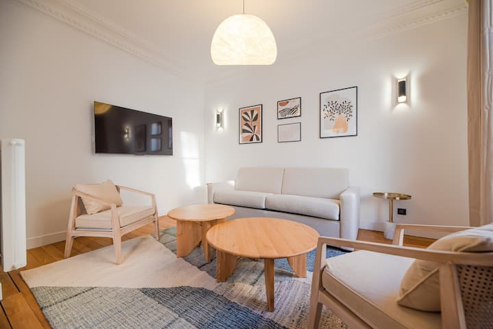 Authentic Flat Near Cathedral - Reims