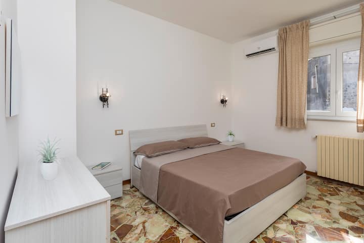 Sentiti A Casa - Bronte - San Teodoro, Sicily