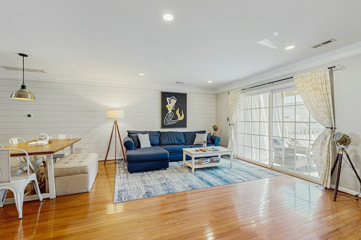 3br | Pool | Balcony | Firepit | W/d - Rehoboth Beach, DE