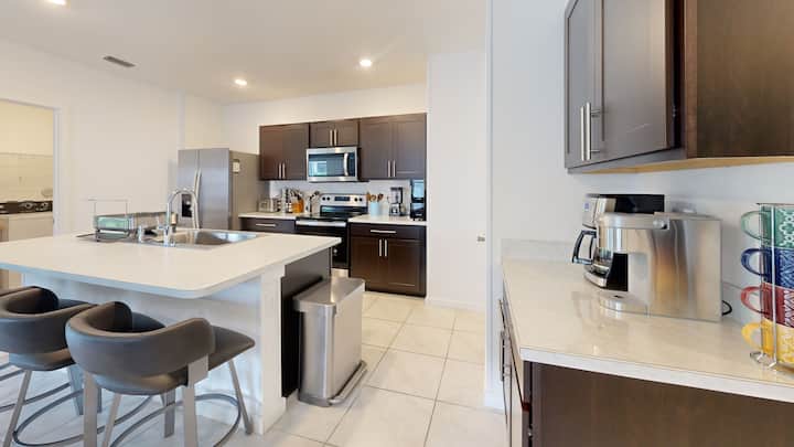 Modern Coastal Retreat Near Beaches & Trails - Stuart, FL