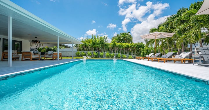 Luxe Lake Oasis I Dock, Pool & Designer Interiors - Delray Beach, FL