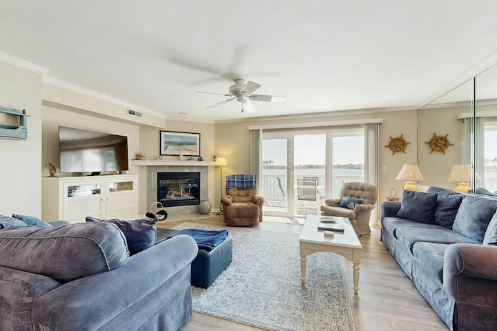 Salt Pond Townhouse Overlooking The Water With Wif - Bethany Beach, DE