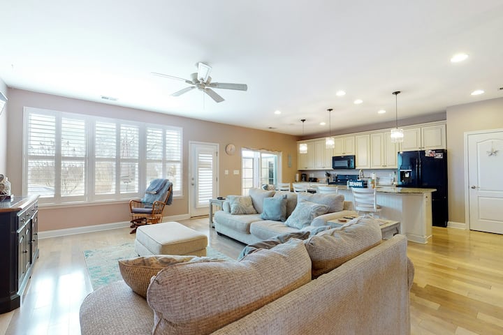 3br | Pool | Deck | Ping Pong | Tennis | W/d - Delaware