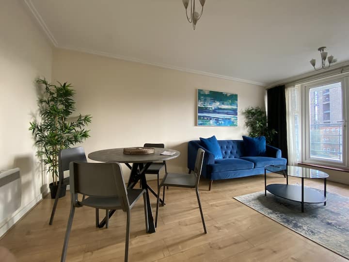 2-bedroom Apartment In Central Woking - Woking