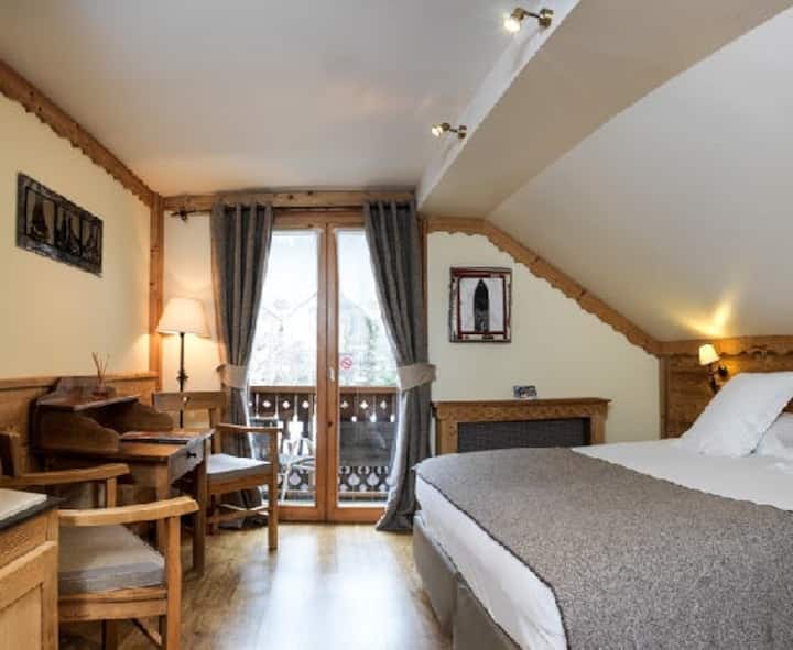 Auberge Du Manoir - Superior Room& Mountain View - Chamonix