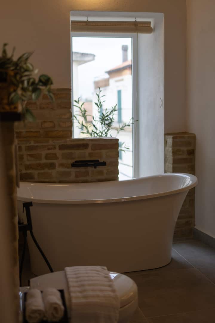 Amber Hotel Italy Deluxe Double Room With Bathtub - Casalbordino