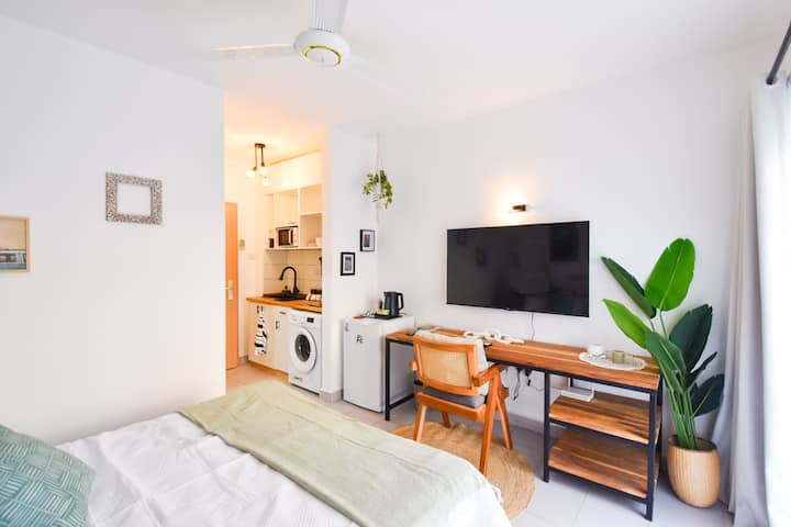 The Cozy Coconut - Studio In A Vibrant Community - Tanzania