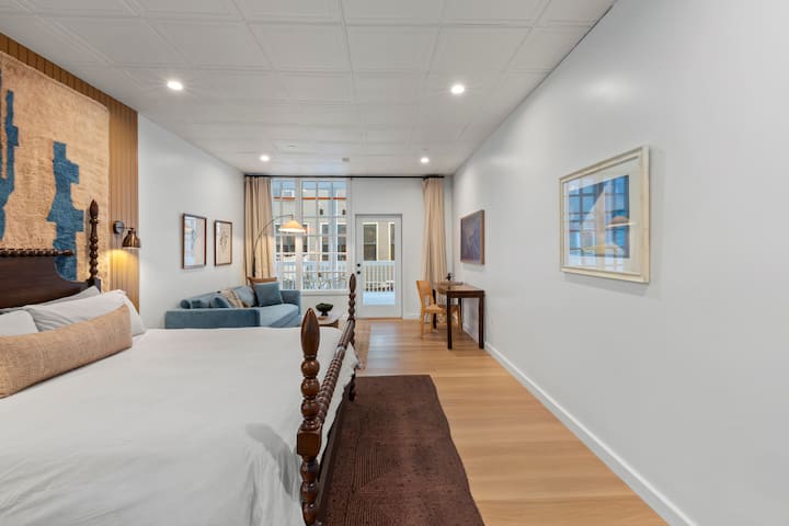 The Optimist Guesthouse | 5 - Camden, ME