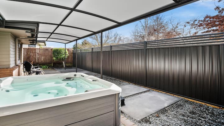 Nukuhau Bliss - Taupo Holiday Home - Taupō