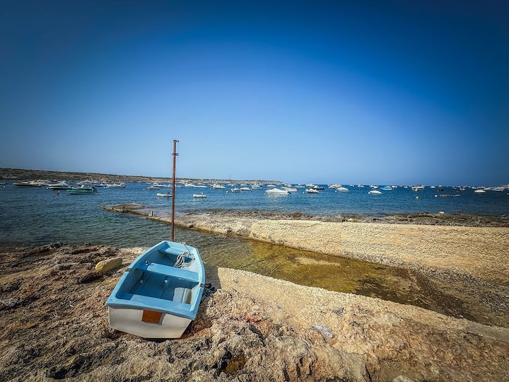 Bright 3-bed Apartment With Outdoor Dining - Malta