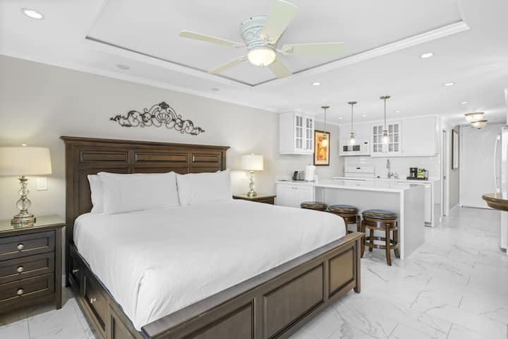 Gorgeous Luxury Of Lahaina Studio - Lahaina, HI