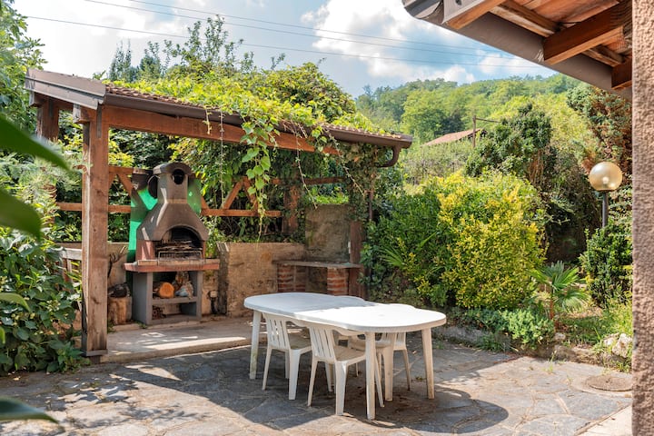 Unique Lake View In Green Park - Meina