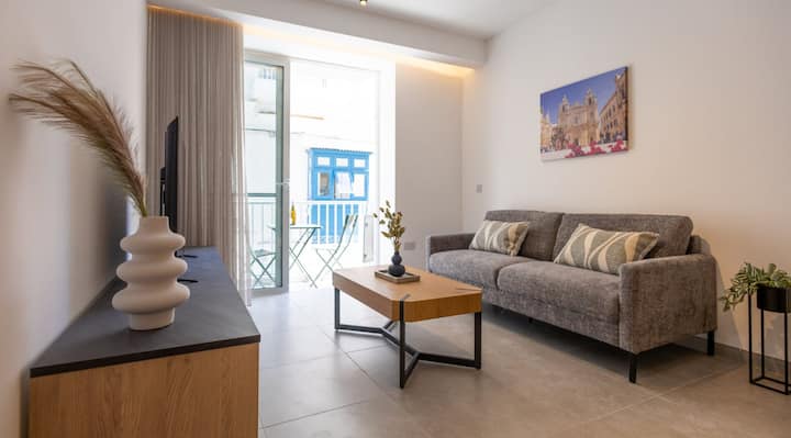 Charming 1br Getaway, Great For Couples - Malta