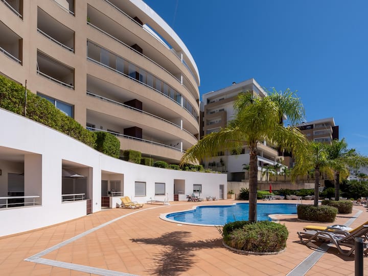 Modern Apartment With Pool, Jacuzzi And Gym - Lagos, Portugal