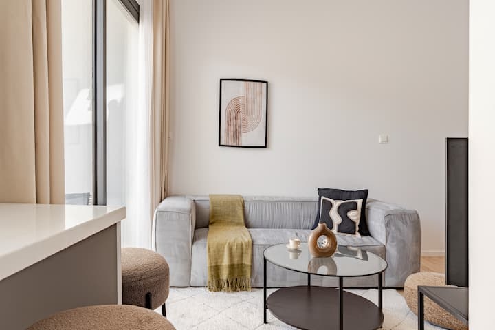 Yamas Urban Living Olympia Suites Old Town Studio - Limassol