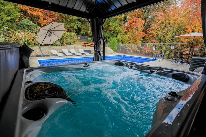 Spacious 4br Retreat W Pool & Hot Tub - ダンビル, VA