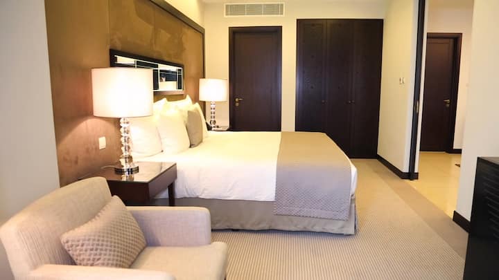 Luxury Two Bedroom Apartment Near Observation Deck - Abou Dabi