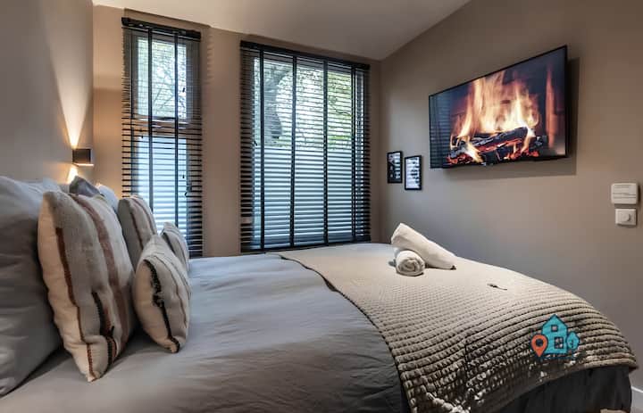 Renovated Apartment Near Centrum | Free Parking - Amsterdam