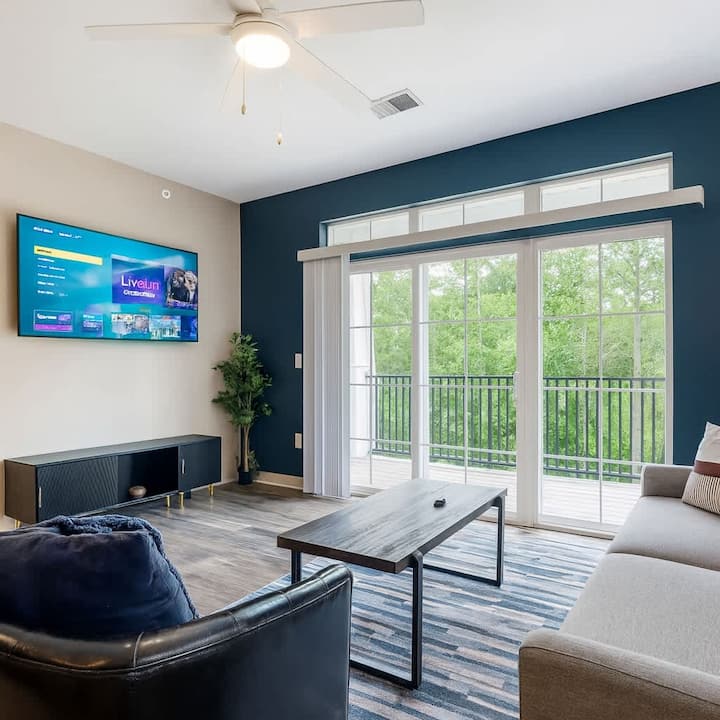 Irie Living-divine Kg 2bd+gym+pool, Brand New! - Zionsville, IN