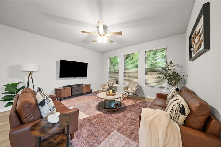 Luxurious 4 Bed Duplex In Denton Tx Near Unt &Amp… - Corinth, TX