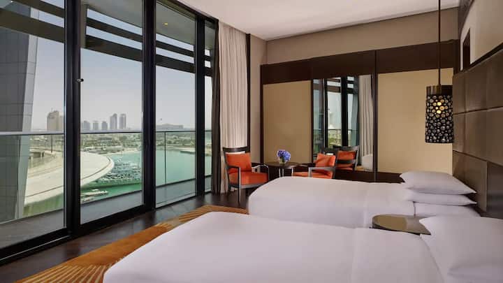 Luxury And Spacious Two Bedroom Near Etihad Towers - Abu Dhabi