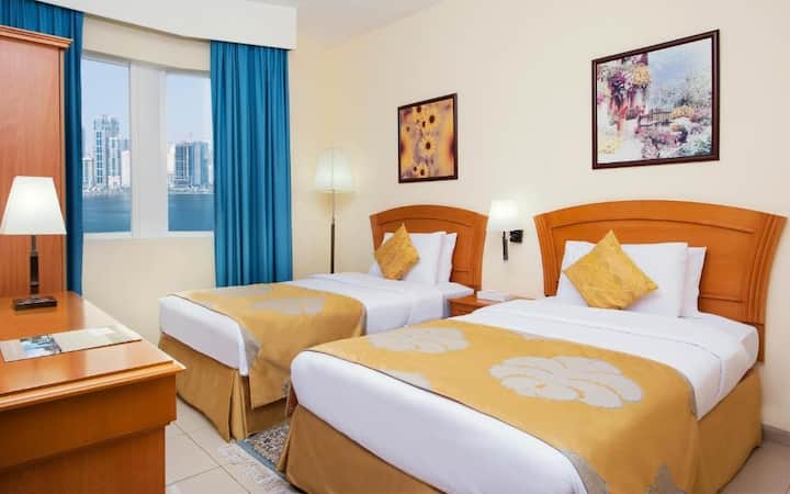 Three Bedroom Apartments Near Majaz Public Park - シャールジャ