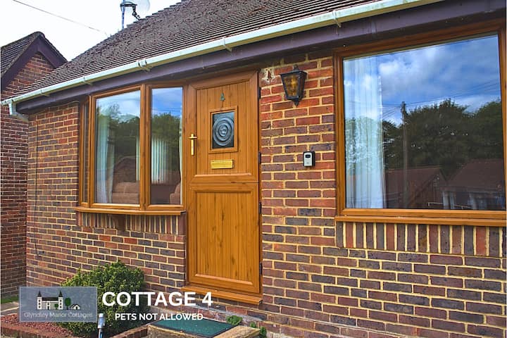 Cottage 4 - Herstmonceux Castle