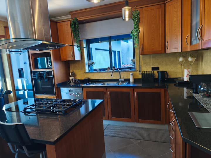 Esposende Charming Villa With Garden - Apulia, Portugal