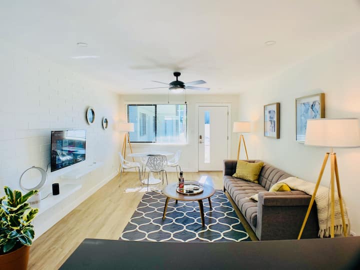 Top Old Town Spot With Heated Pool - Scottsdale, AZ