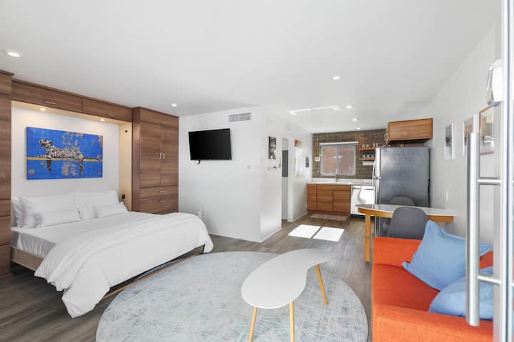 Urban Studio Retreat With Pool – Walk To Downtown - Phoenix