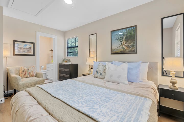 Clean & Cozy - Downtown Home Away From Home! - McKinney, TX