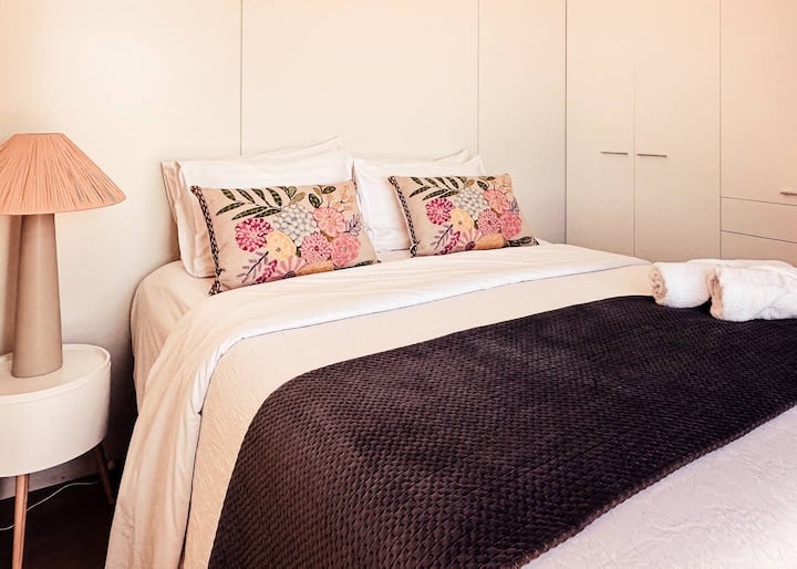 Little Luna - Hokitika Tiny House For Two - South Island