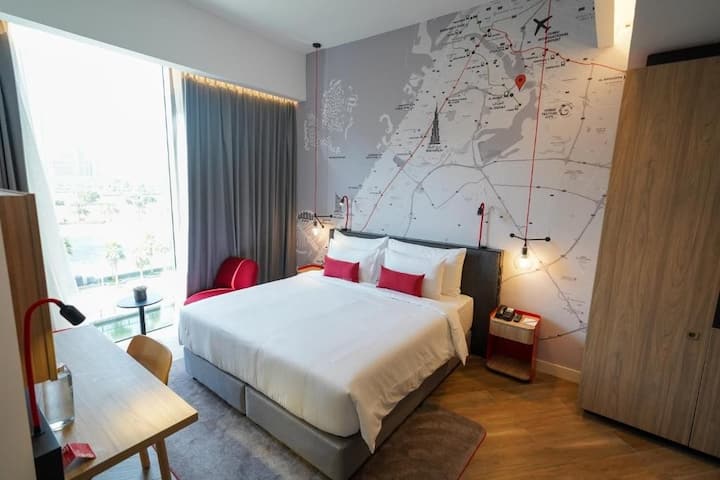 Modern Room In Jadaf Waterfront | Jadaf Metro - Emiratos Árabes Unidos