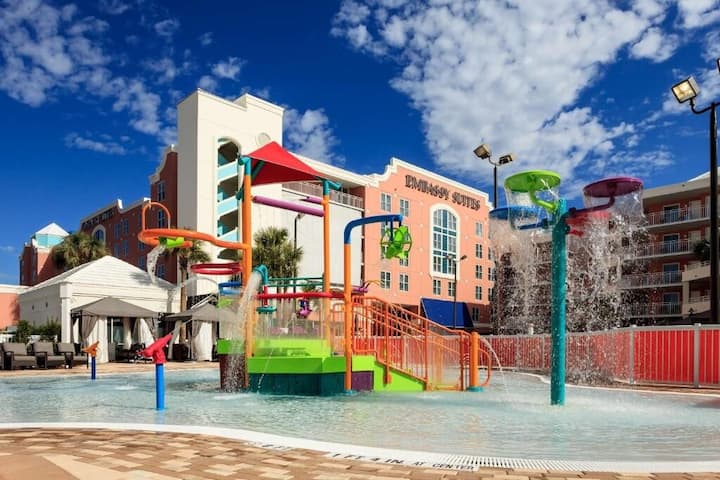 3 Kid-friendly Resort Stay L Pool, Games, Shuttle - Orlando, FL
