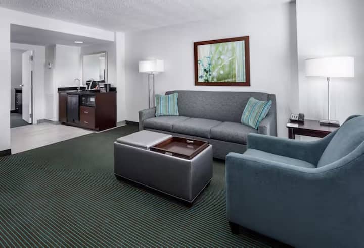Family Resort Stay L 2 Rooms, Pool, Games, Shuttle - Orlando