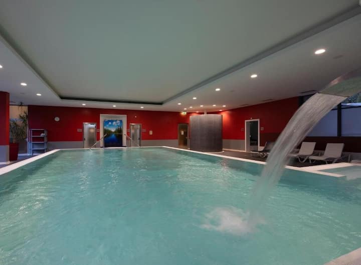 Family Room Indoor Swimming Pool Pets Allowed - Arnsberg