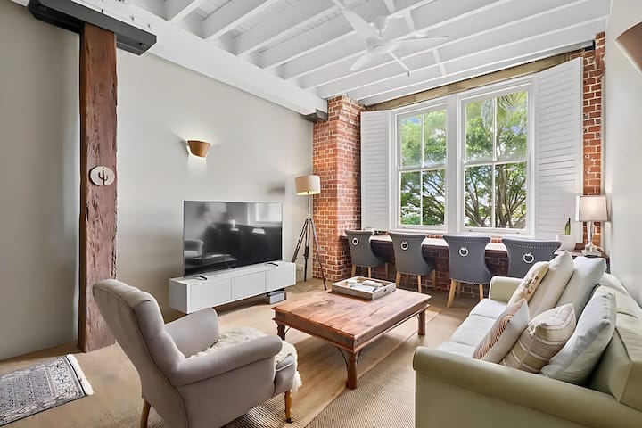 Heritage Loft Stay In Trendy Teneriffe Woolstore - Brisbane