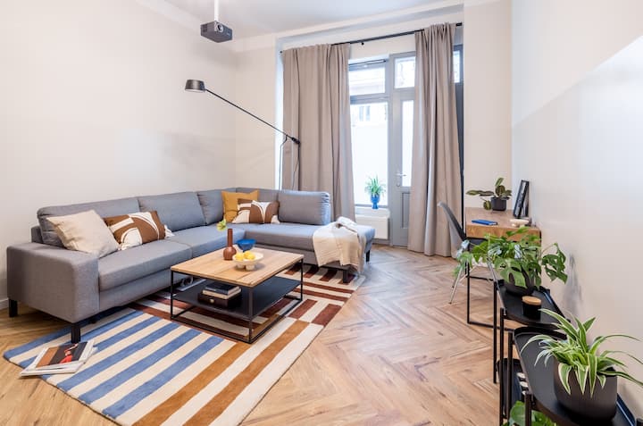 Breathe The Earthy Calm Of A 150sqm Home In Berlin - Berlin