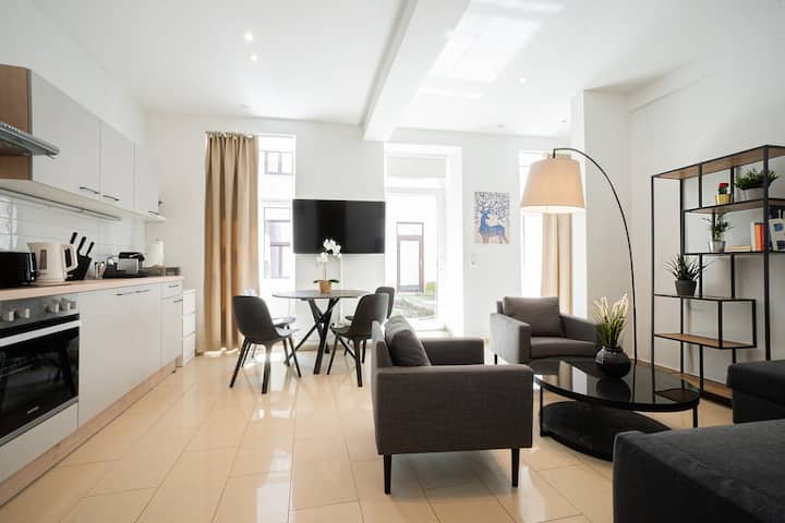 Double-room Bright Apartment With A Modern Design - Viena