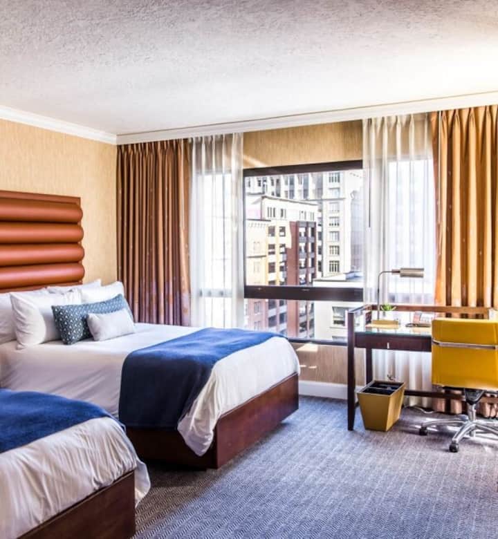 4 Exquisite Units At Dossier Hotel Portland - Portland, OR