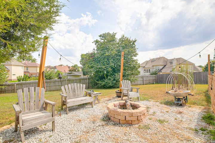 Residential Cul-de-sac: Suburban Memphis Hideaway! - Lakeland, TN