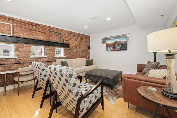 West Dickson Loft-in Entertainment District - Fayetteville, AR