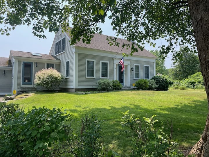 Historic Home Located Near The Giant's Stairs. - Harpswell, ME
