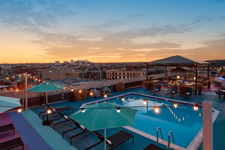 Embassy Row Stay + Rooftop Pool & Bar. Restaurant. - Washington, D.C.