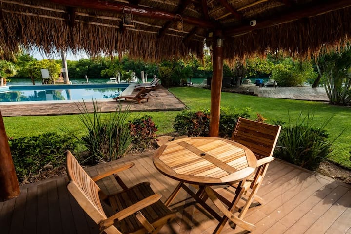 Nichupte Lagoon Tropical Villa - Cancún