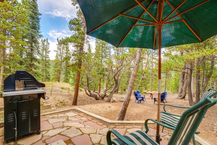 Hot Tub + Game Room: Fairplay Cabin Near Hiking - Alma, CO