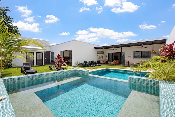 4br | Bungalow | Pool+bbq Patio | Walk To Beach - Tamarindo