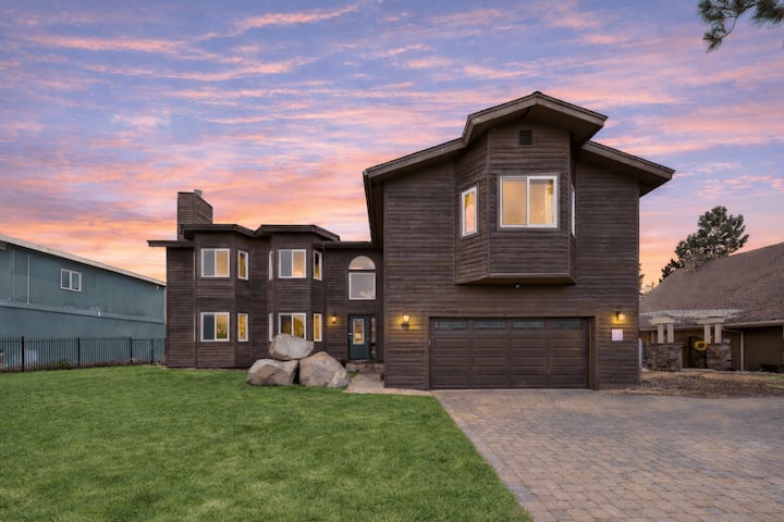 Waterfront+hot Tub+3 Living Areas+resort Amenities - South Lake Tahoe, CA