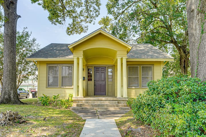 Walkable Dtwn Lafayette Home W/ Screened Porch - Lafayette, LA