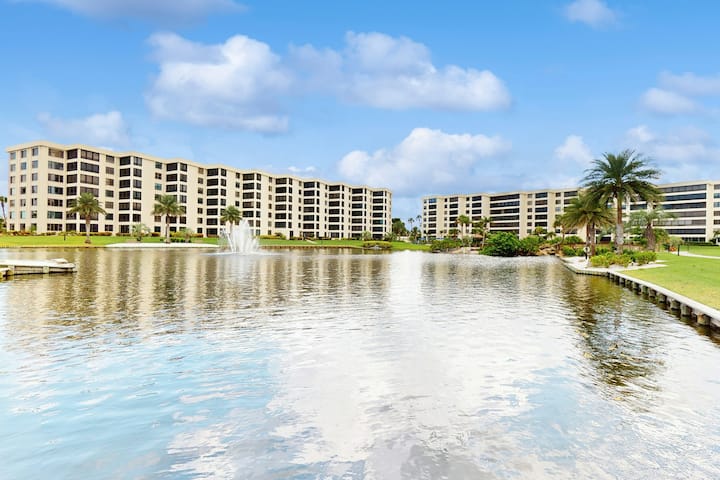 3 Br Condo With Shared Pool And Beach Access - Siesta Key, FL